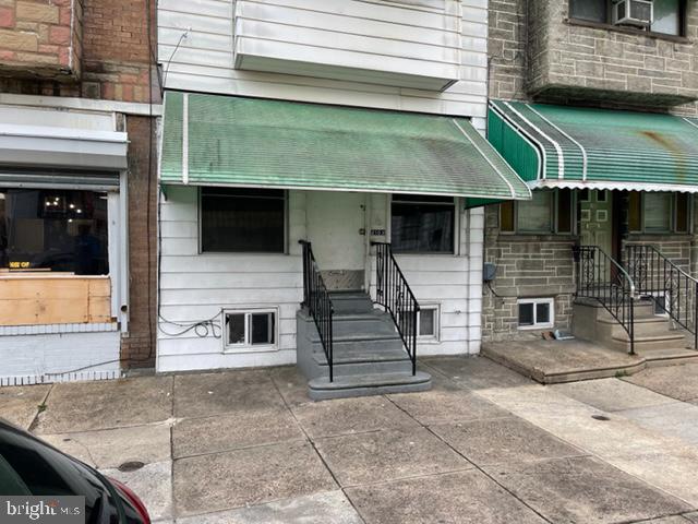 2103 S Lambert St, PHILADELPHIA, PA 19145 - BHGRE