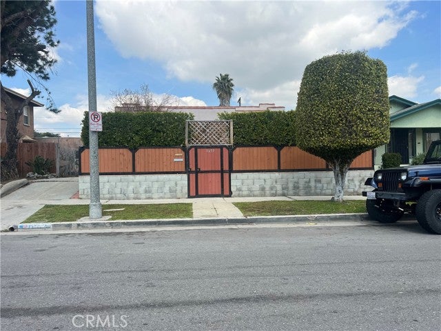 1653 W 70th Street, Los Angeles, CA 90047 - BHGRE