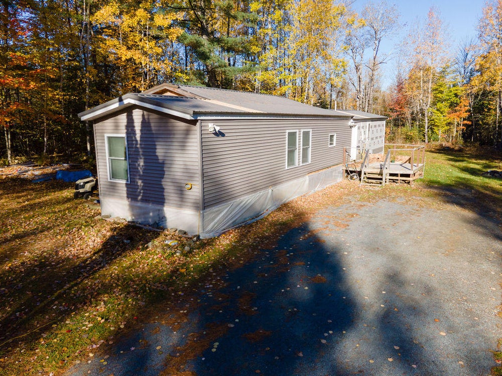 20 Spruce Lane, Glenburn, ME 04401 - BHGRE