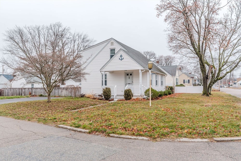 160 Rice Street, Pawtucket, RI 02861 - BHGRE