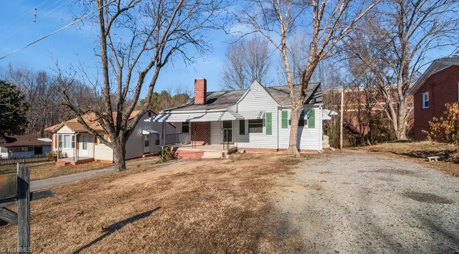 609 Martha Place, High Point, NC 27263 | Joyful Living by BHGRE