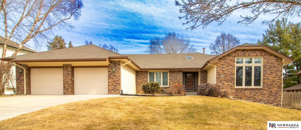 16114 Grover Street, Omaha, NE 68130 - BHGRE