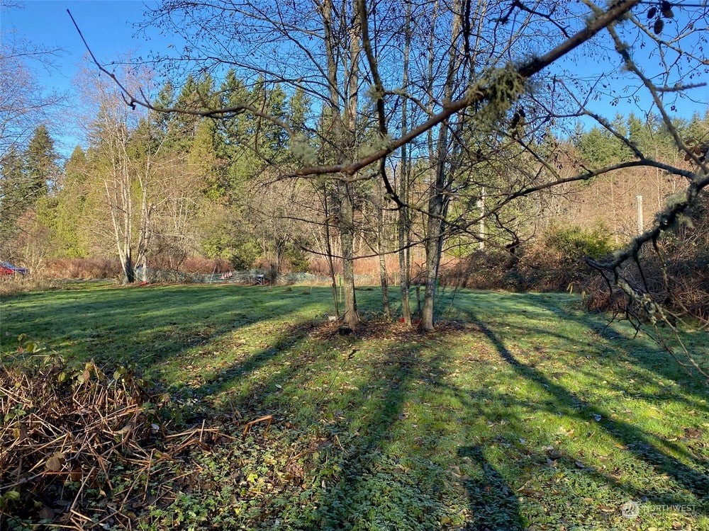 4255 West Road, Blaine, WA 98230 - BHGRE